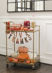 How To Host a Fall Ladies Lunch | Flower Arranging - Jenny Cookies