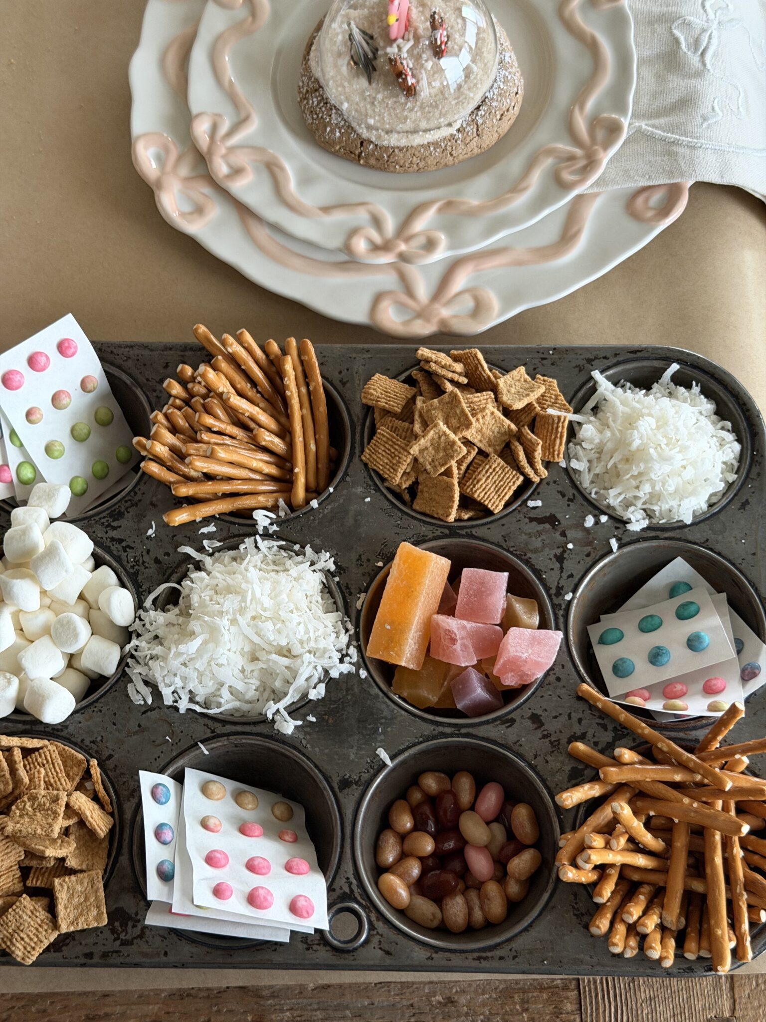 How To Host A Gingerbread Decorating Party: A Festive Girls’ Night ...