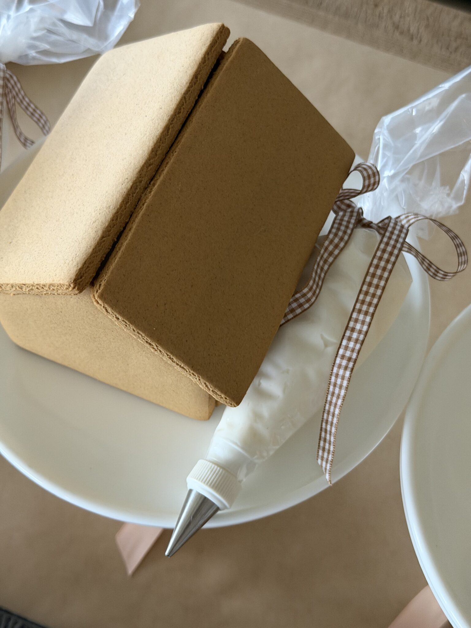How To Host A Gingerbread Decorating Party: A Festive Girls’ Night ...