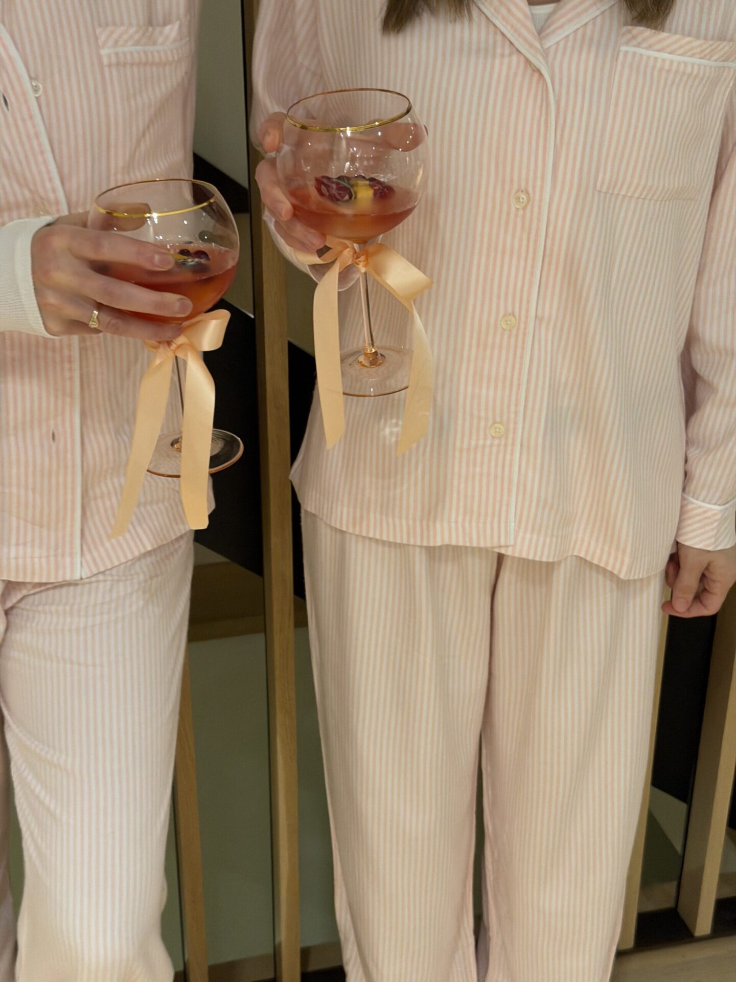How To Host A Gingerbread Decorating Party: A Festive Girls’ Night ...