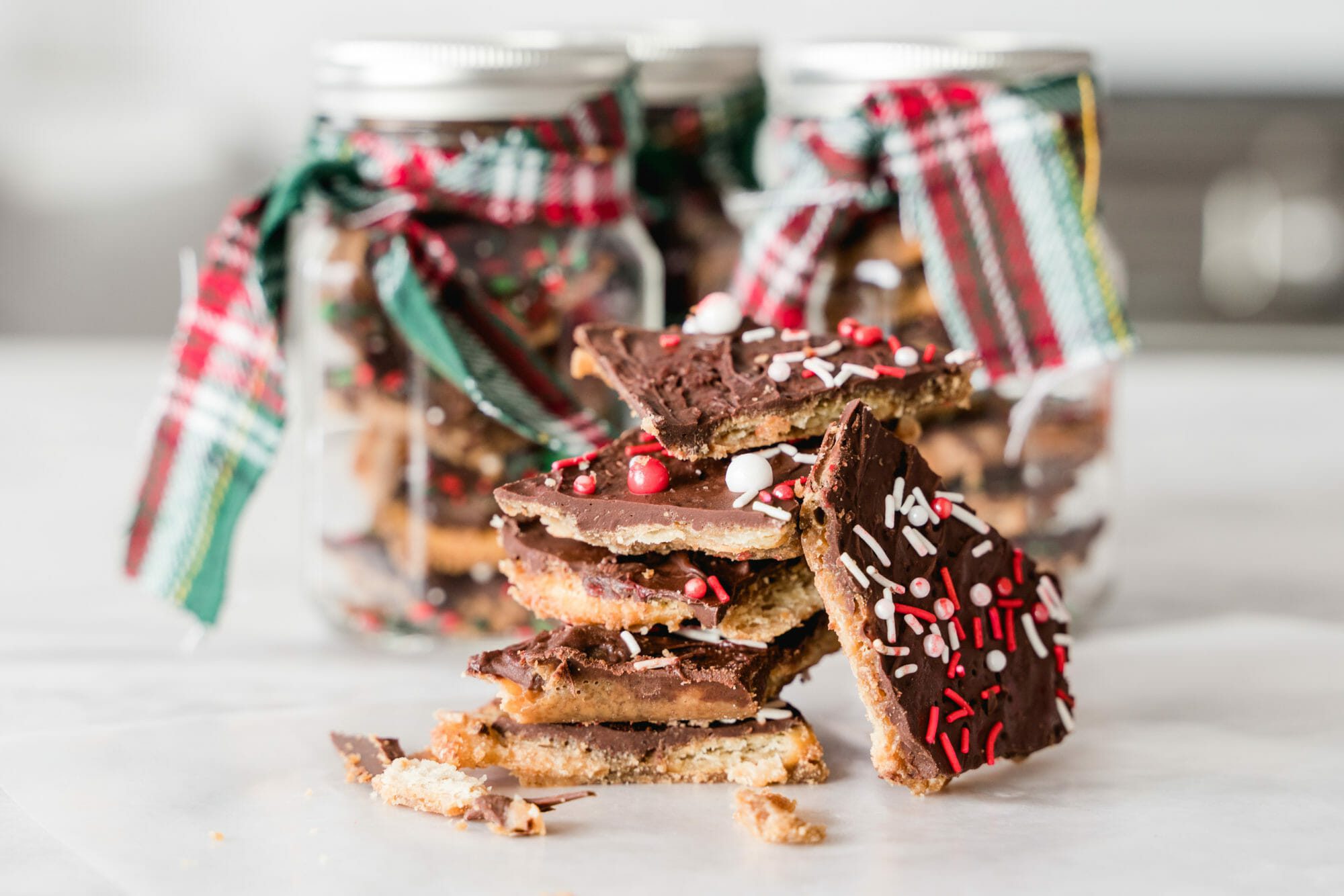 Easy Christmas Crack Recipe (Just 5 Ingredients!) - Jenny Cookies