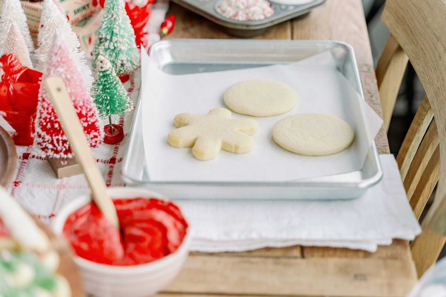 How to Host a Cookie Decorating Party - Jenny Cookies
